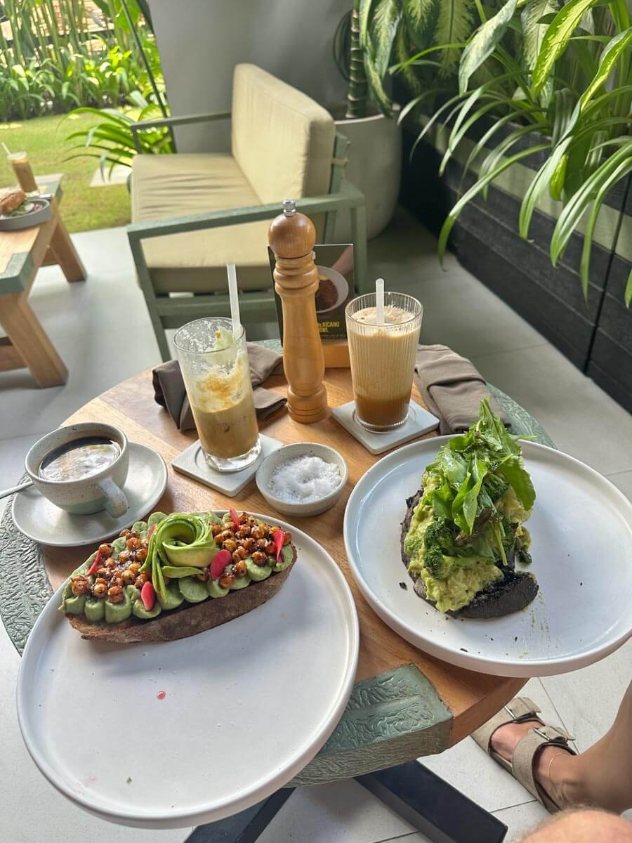 38 Best Breakfast & Brunch Cafes In Canggu 2024
